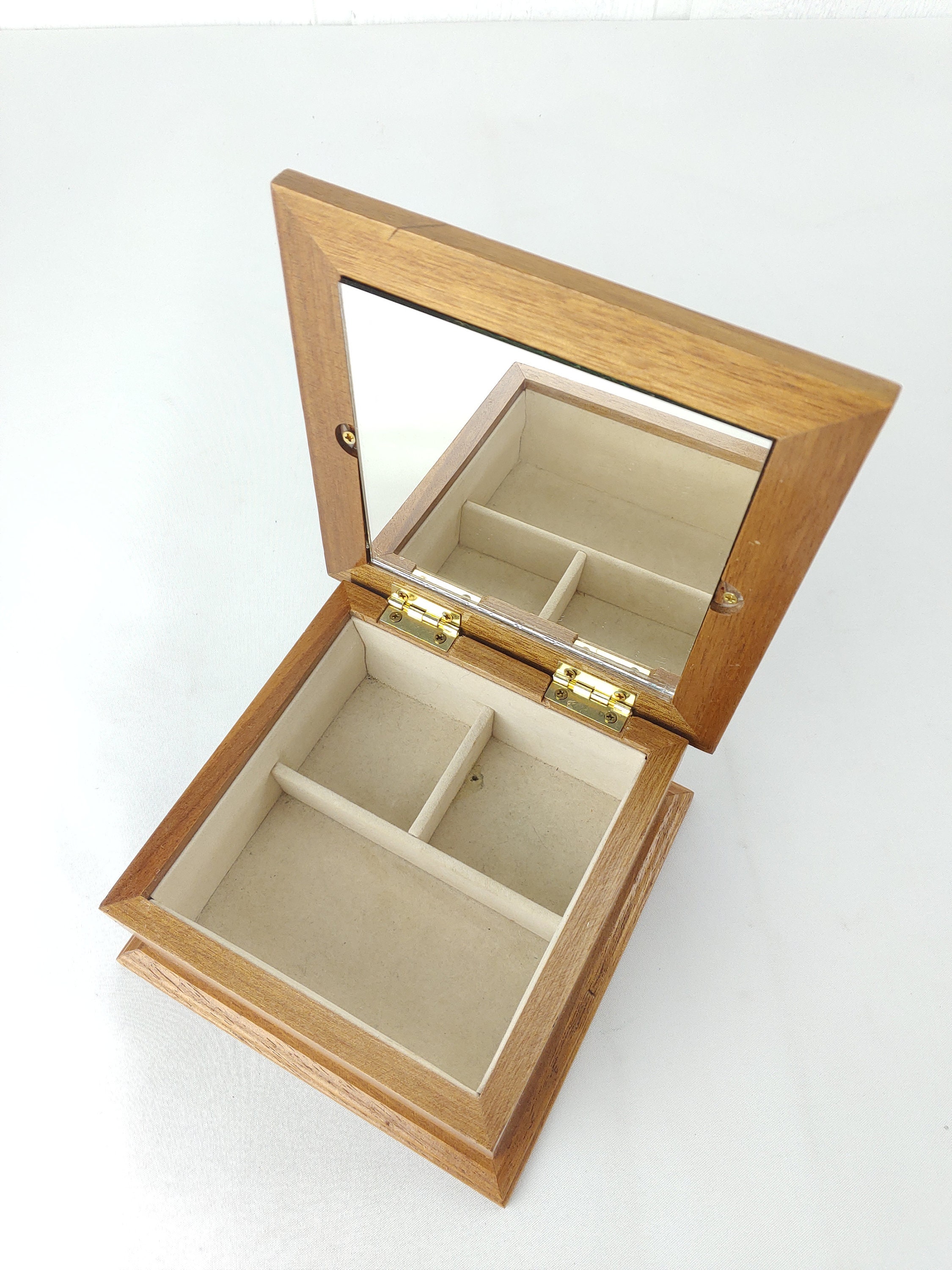 Vintage Wooden Girls Jewelry Box Kitsch Tile Top Girl Ducks Mushrooms ...