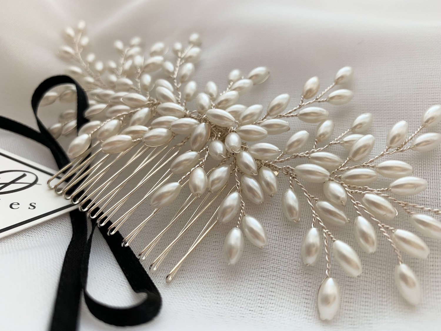 Bridal Pearl Hair Comb, Wedding Pearl Headpiece, White Silver Headpiece ...