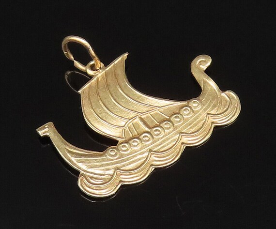 14K GOLD - Vintage Carved Sailboat Viking Ship Pendan… - Gem