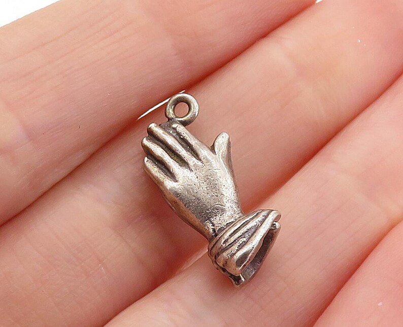 925 Sterling Silver Vintage Petite Dark Tone Praying Hands Pendant ...