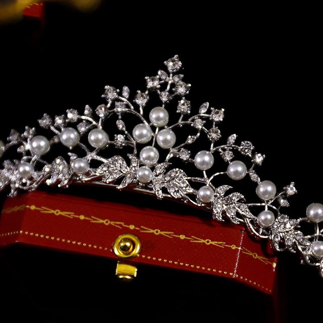 Pearl Diamond Bridal Crown, Delicate Sweet Princess Tiara, Wedding and ...