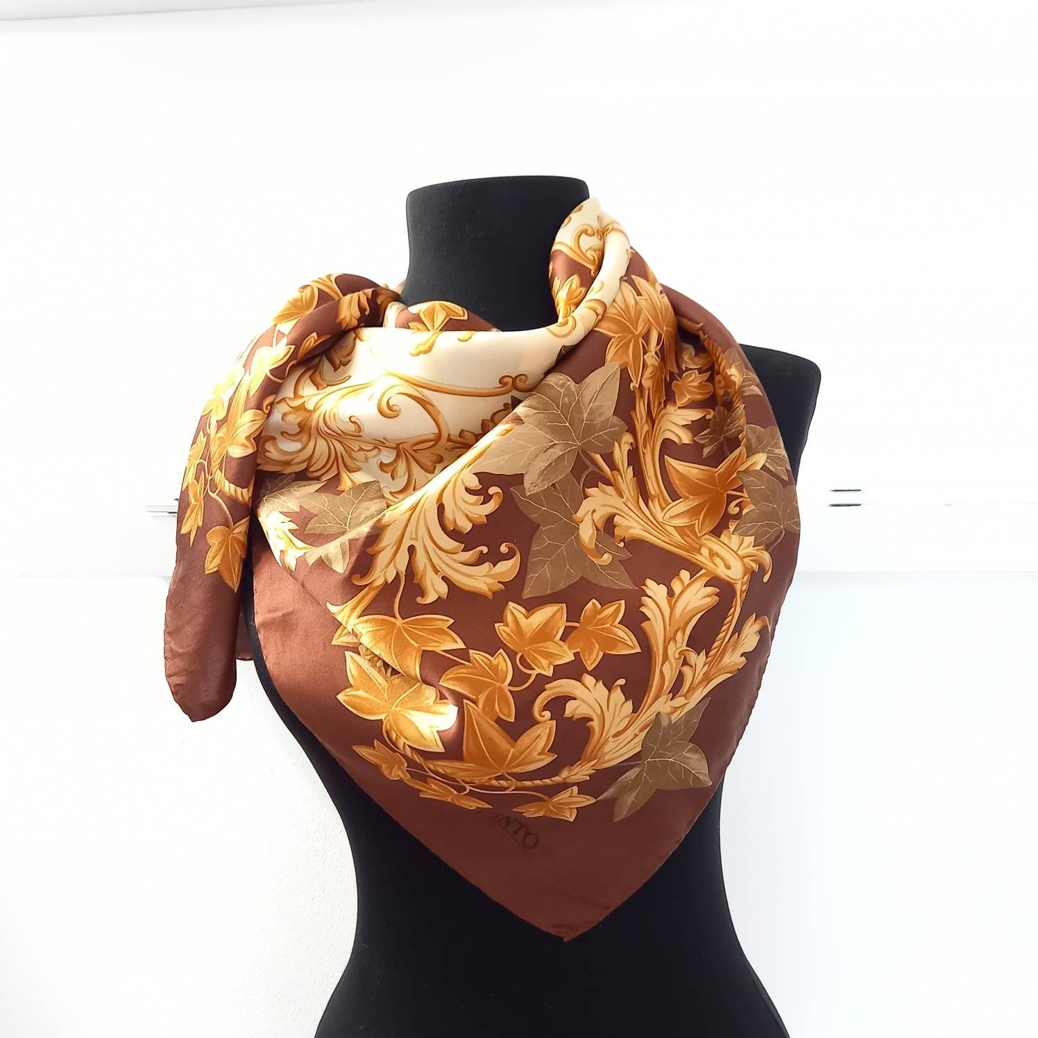 Vintage Silk Scarf / 84 X 85 Cm /33 X 33.5 / Italian - Etsy UK