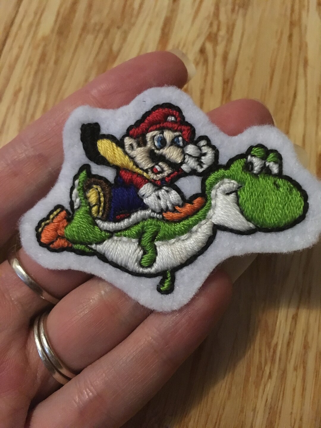 Super Mario World Hand embroidered patch Mario and Yoshi - Etsy.de