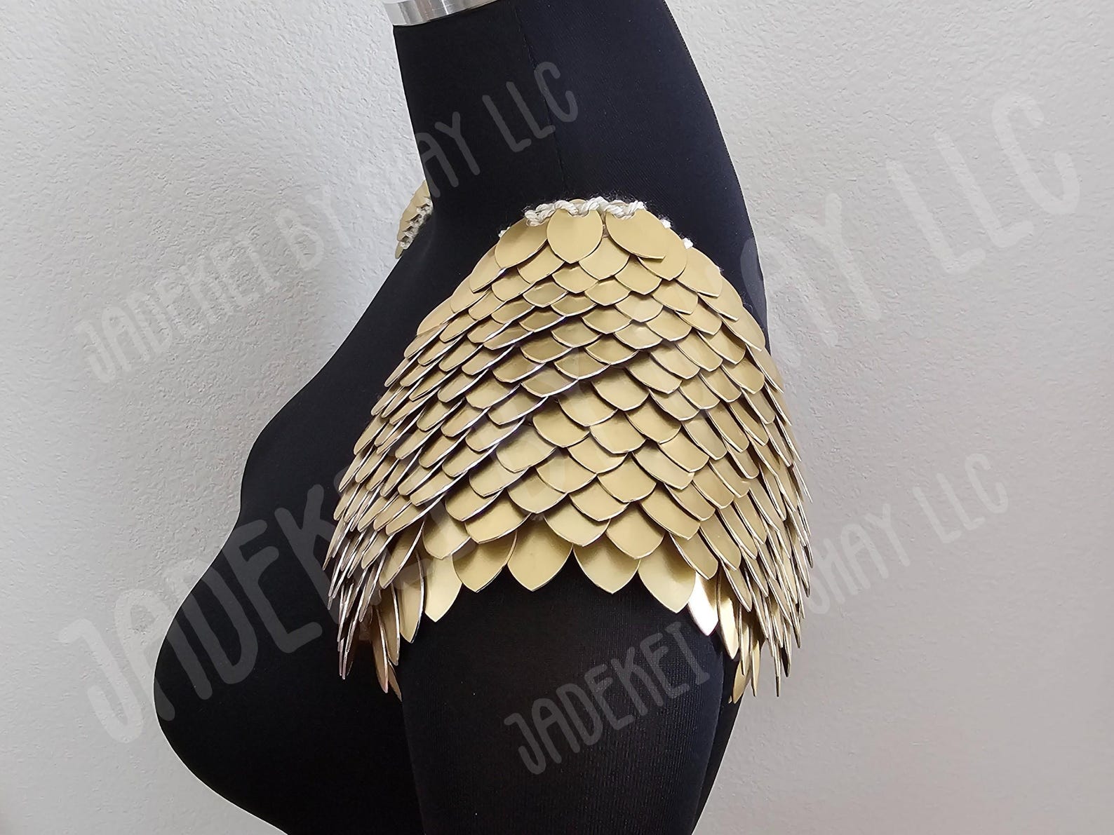 Knitted Dragon Scale Shoulders, Scalemail Cosplay Epaulets, Costume ...