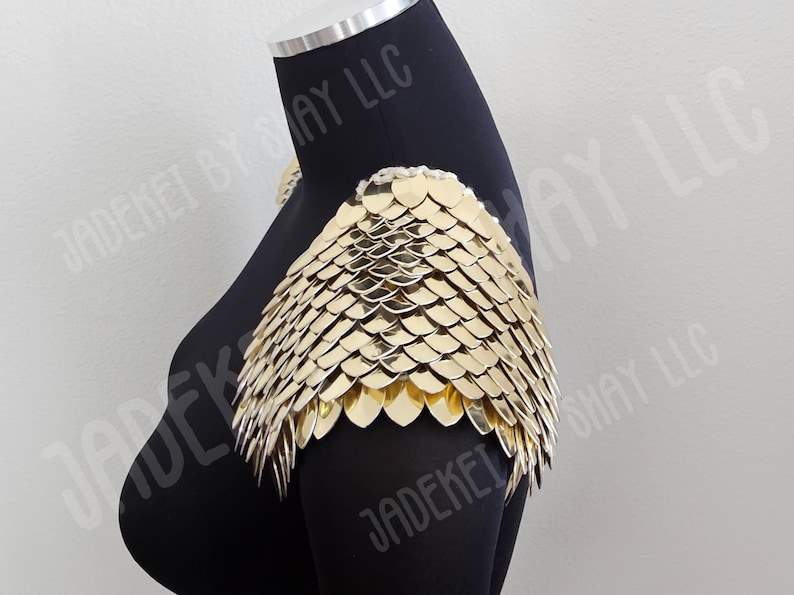 Knitted Dragon Scale Shoulders, Scalemail Cosplay Epaulets, Costume ...