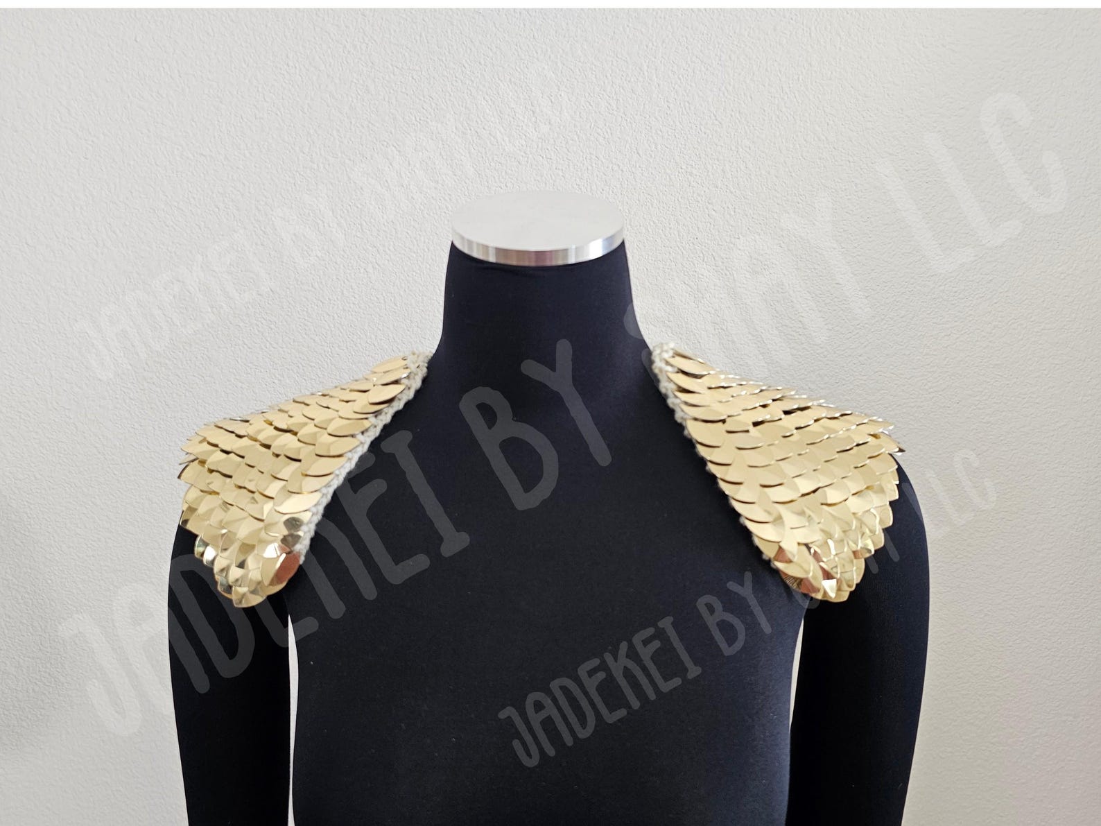 Knitted Dragon Scale Shoulders, Scalemail Cosplay Epaulets, Costume ...
