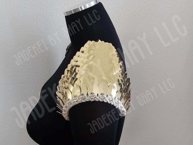 Knitted Dragon Scale Shoulders, Scalemail Cosplay Epaulets, Costume ...