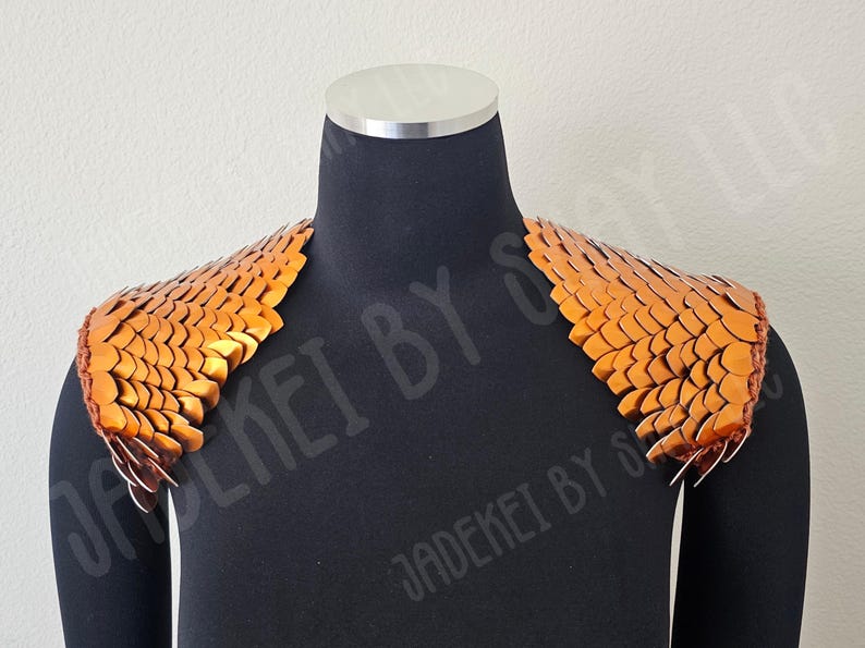 Knitted Dragon Scale Shoulders, Scalemail Epaulets, Cosplay Shoulders ...