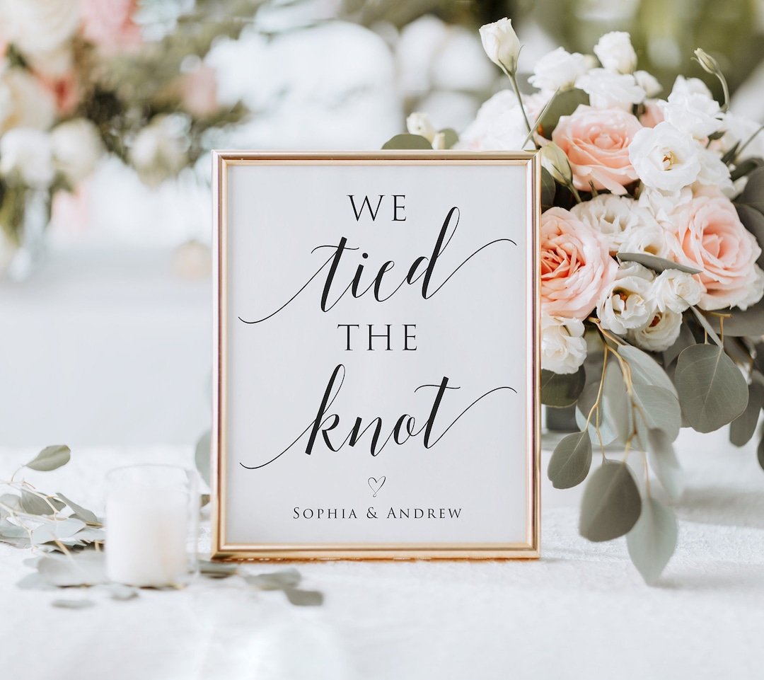 We Tied the Knot Sign, Minimalist Wedding Sign, Wedding Alcohol Sign ...