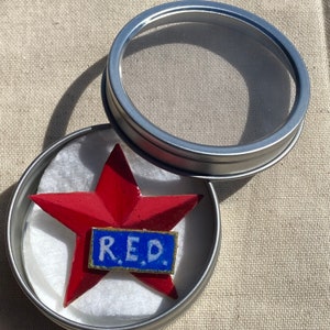RED Star Pin, Brooch, Remember Everyone Deployed, on Fridays We Wear ...