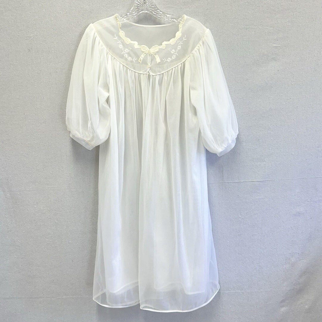 Vintage 60s White Short Sheer Chiffon Peignoir Robe Bridal Nylon Size ...