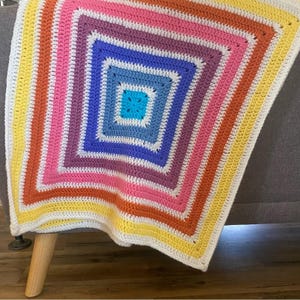 Hand Knit Centaur Mandala Multi Color Rainbow Granny Square Afghan ...