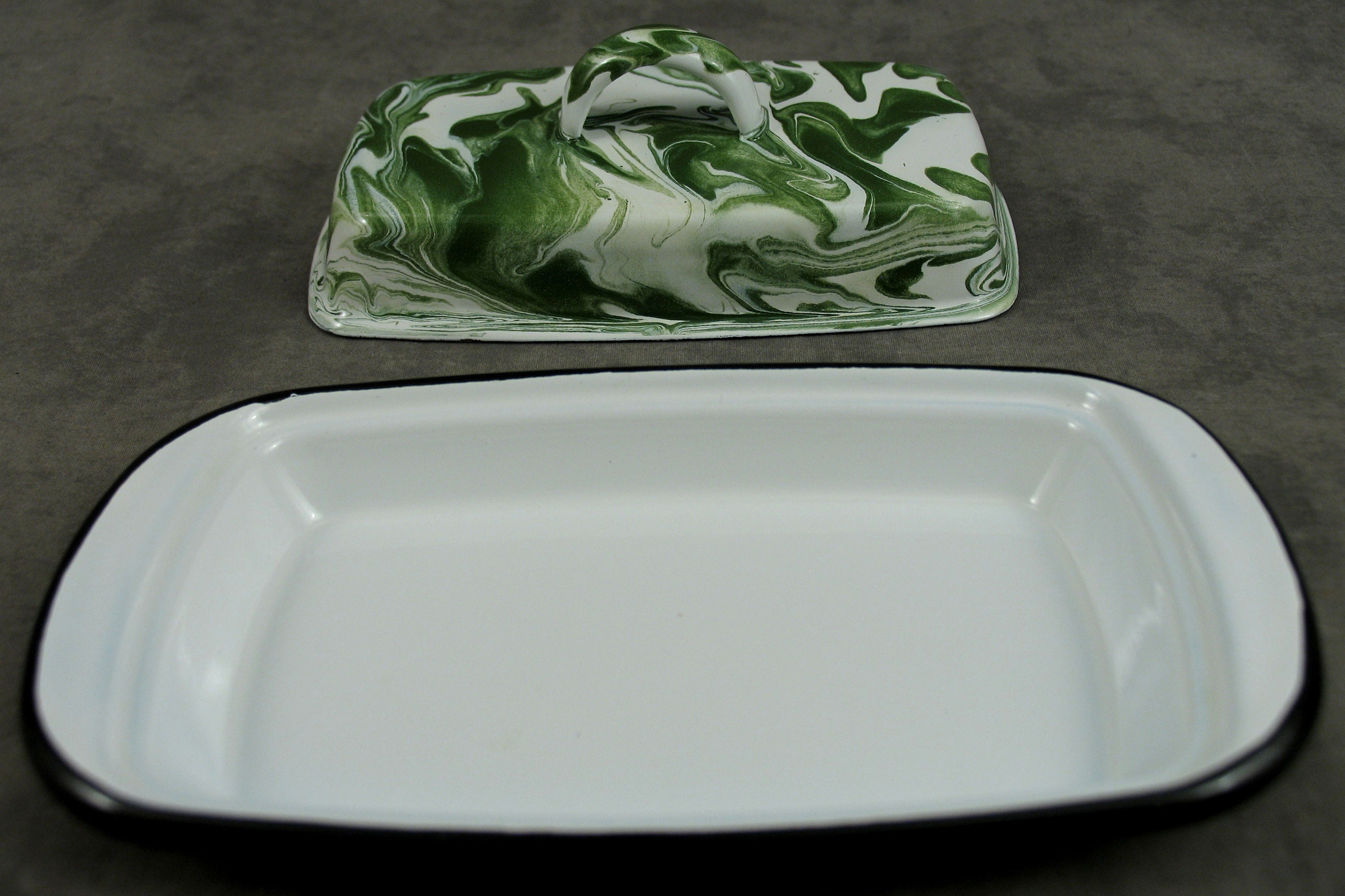 GREEN Splatter Enamelware BUTTER DISH Splatterware Enamel 1/2 - Etsy