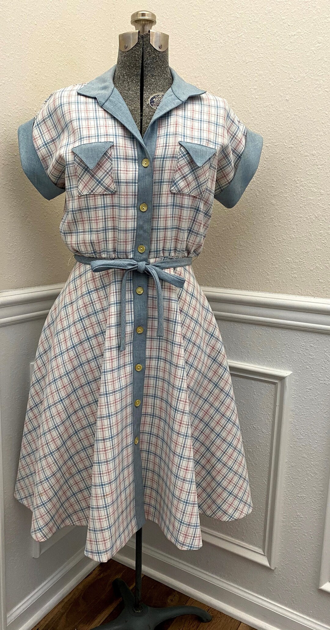 Vintage 1970s Pink & Blue Plaid Poly-blend Button Front House Dress ...