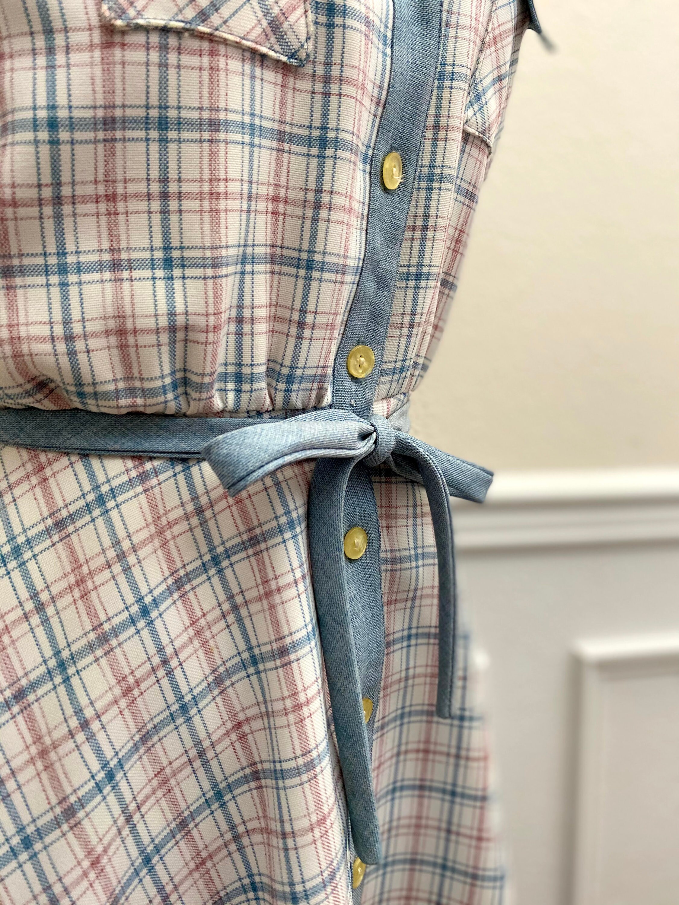Vintage 1970s Pink & Blue Plaid Poly-blend Button Front House Dress ...