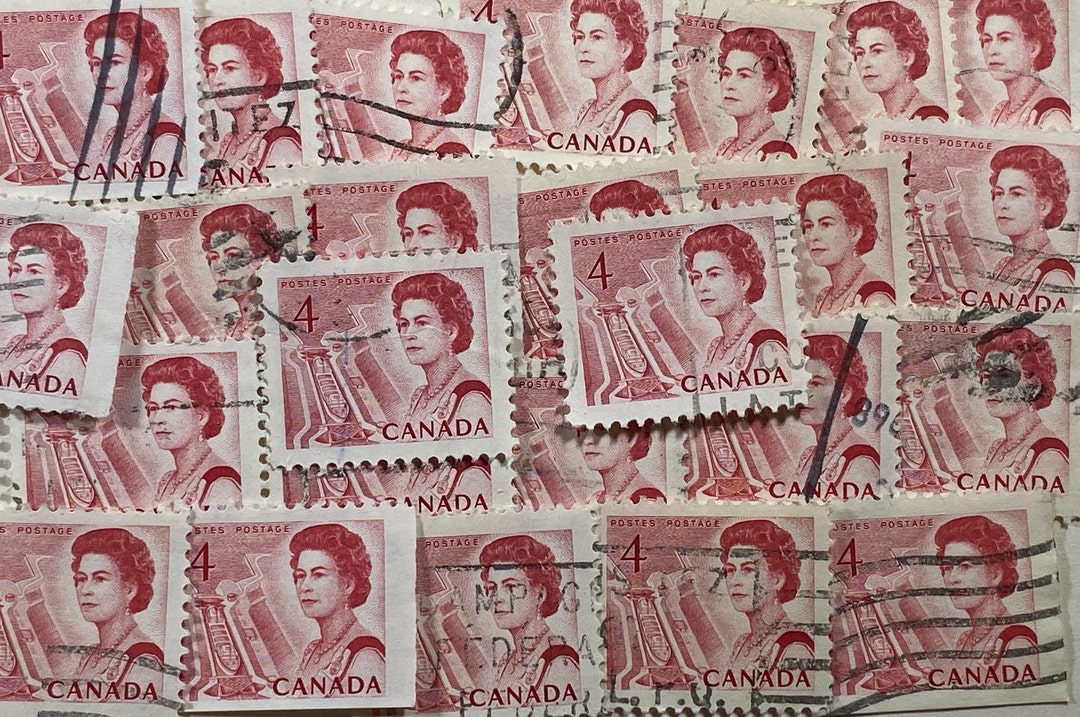 Stamp Art, Red, Queen Elizabeth II, Canada, 4 Cent, Used Stamps - Etsy