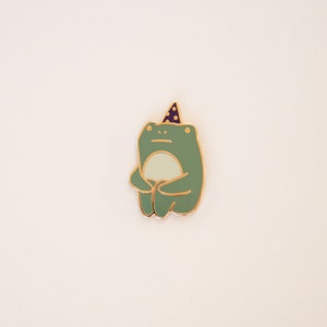 FROG PIN Wizard Frog Hard Enamel Pin - Etsy