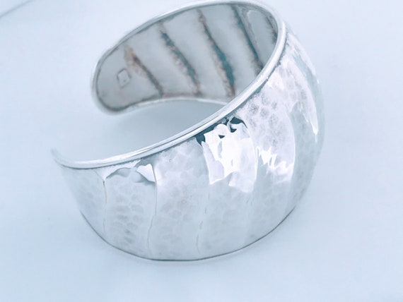 Retro Hammered Sterling Silver Spiral Domed Cuff Brac… - Gem