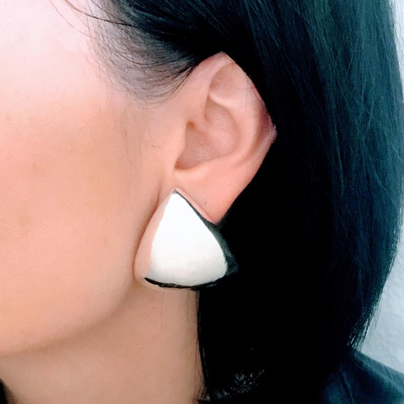 Vintage SSD Simon Sebbag Large Puffed Sterling Silver Smooth Triangle Dome Clip on Earrings Modernist Sculptural 925 High Polish Puffy Clip Etsy