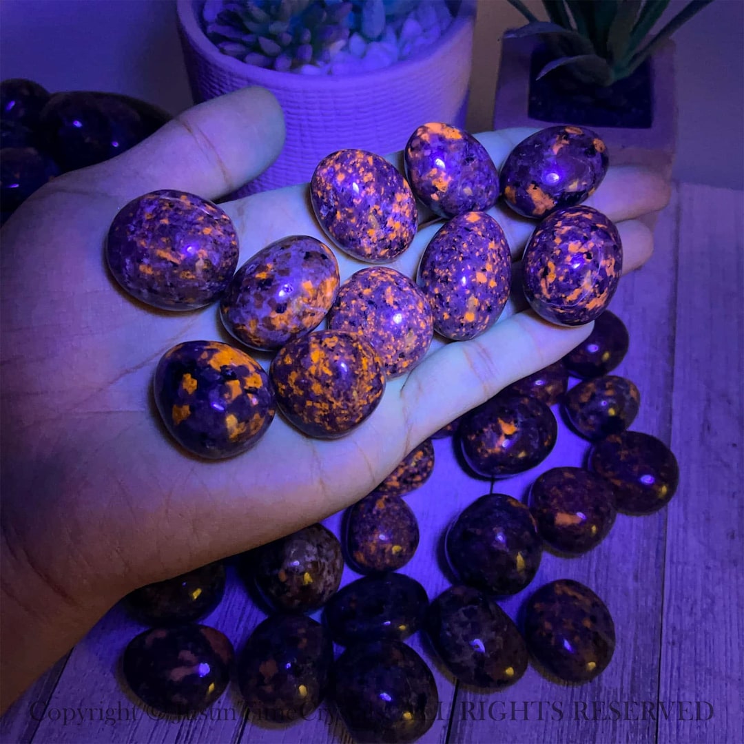 Yooperlite Tumble Stone, Natural UV Fluorescent Sodalite Polished ...