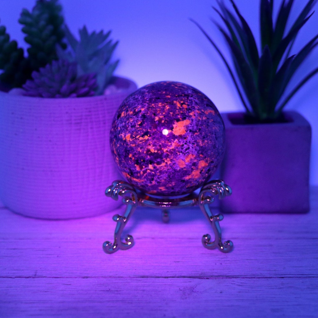 Large Yooperlite Sphere, Emberlite UV Fluorescent Sodalite Polished ...