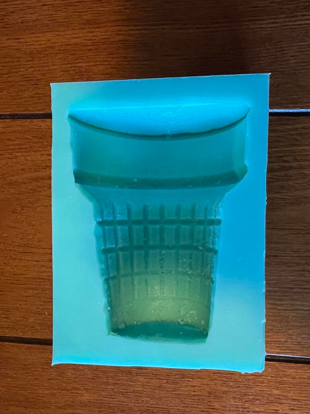 1/2 Regular Ice Cream Cone Silicone Mold, Realistic 1/2 Ice Cream Cone ...