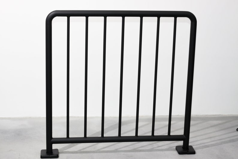 Modern Metal Round Guardrail Railings, Stair Railing, Custom Length ...