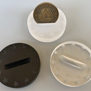 Single Coin Display AA Recovering Alcoholic NA Coin Holder | Etsy