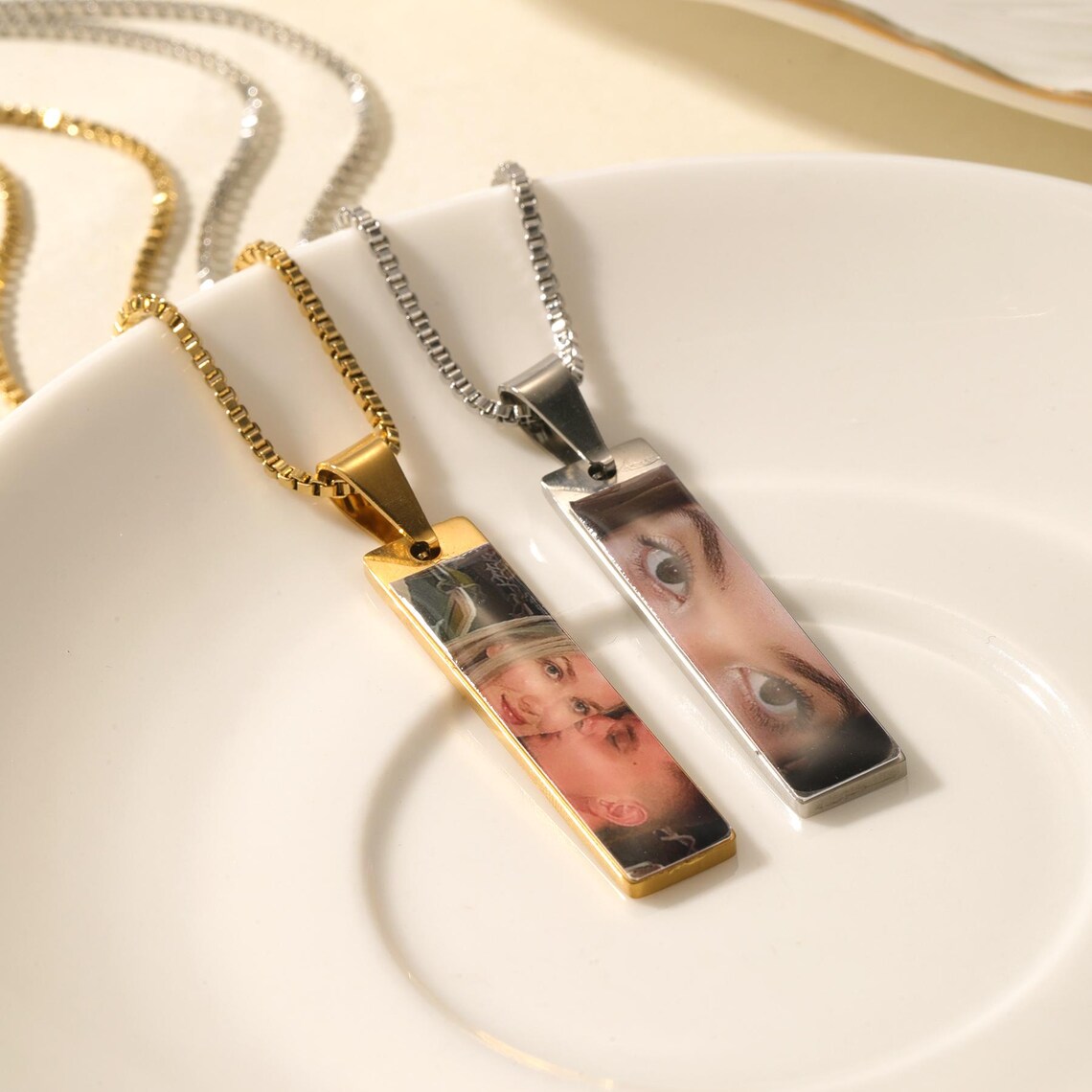 Custom Eye Neckalce,personalized Colorful Portrait Necklace,human Eyes ...
