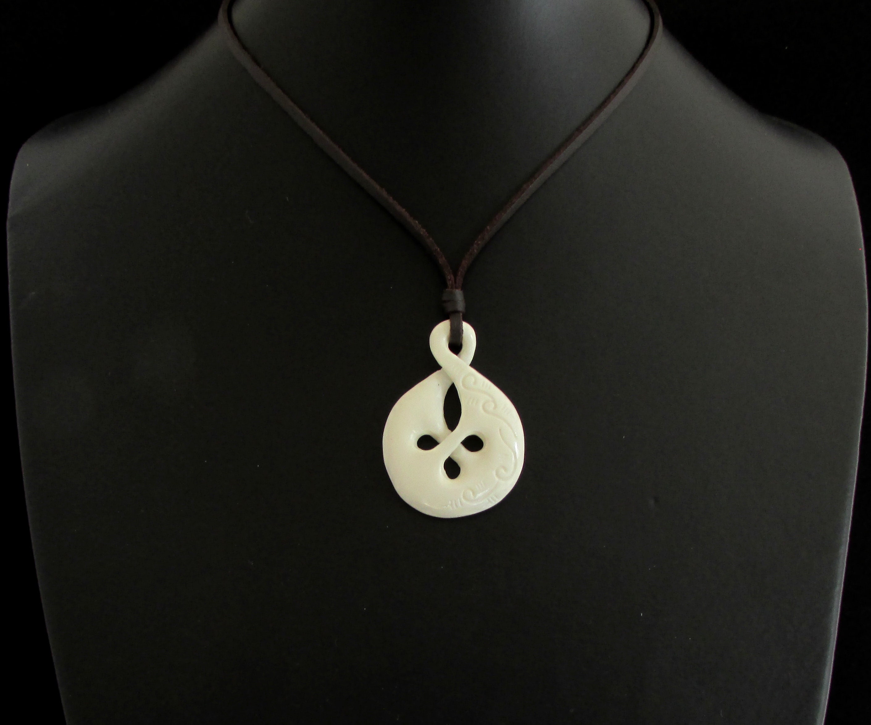 Maori Carved Bone Pendant Necklace Mens Pendant Leather - Etsy Canada