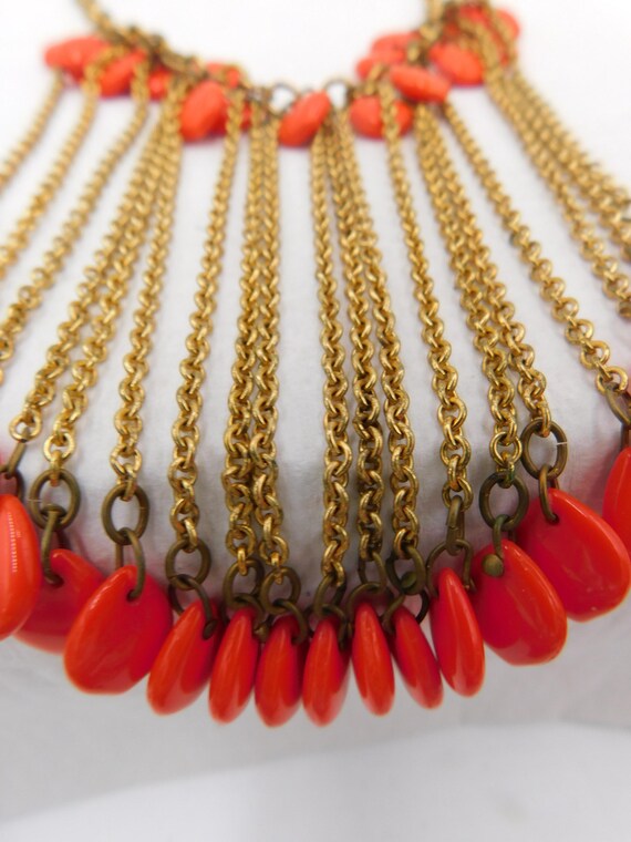 Bakelite Cascading Red Beaded chained necklace - Gem