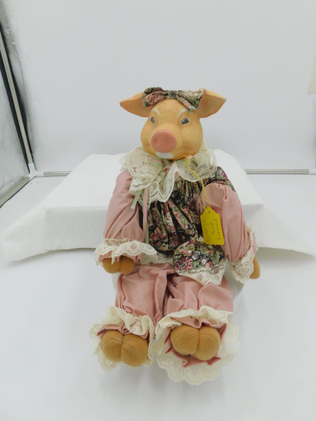 Lloyds Pansey Pig Shelf Sitter Porcelain Head With Stand - Etsy