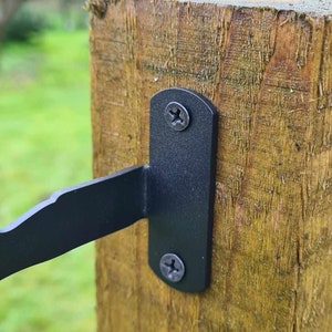 Welsh Dragon Bird Feed Hanger Holder Hook Display Metal Garden Art ...