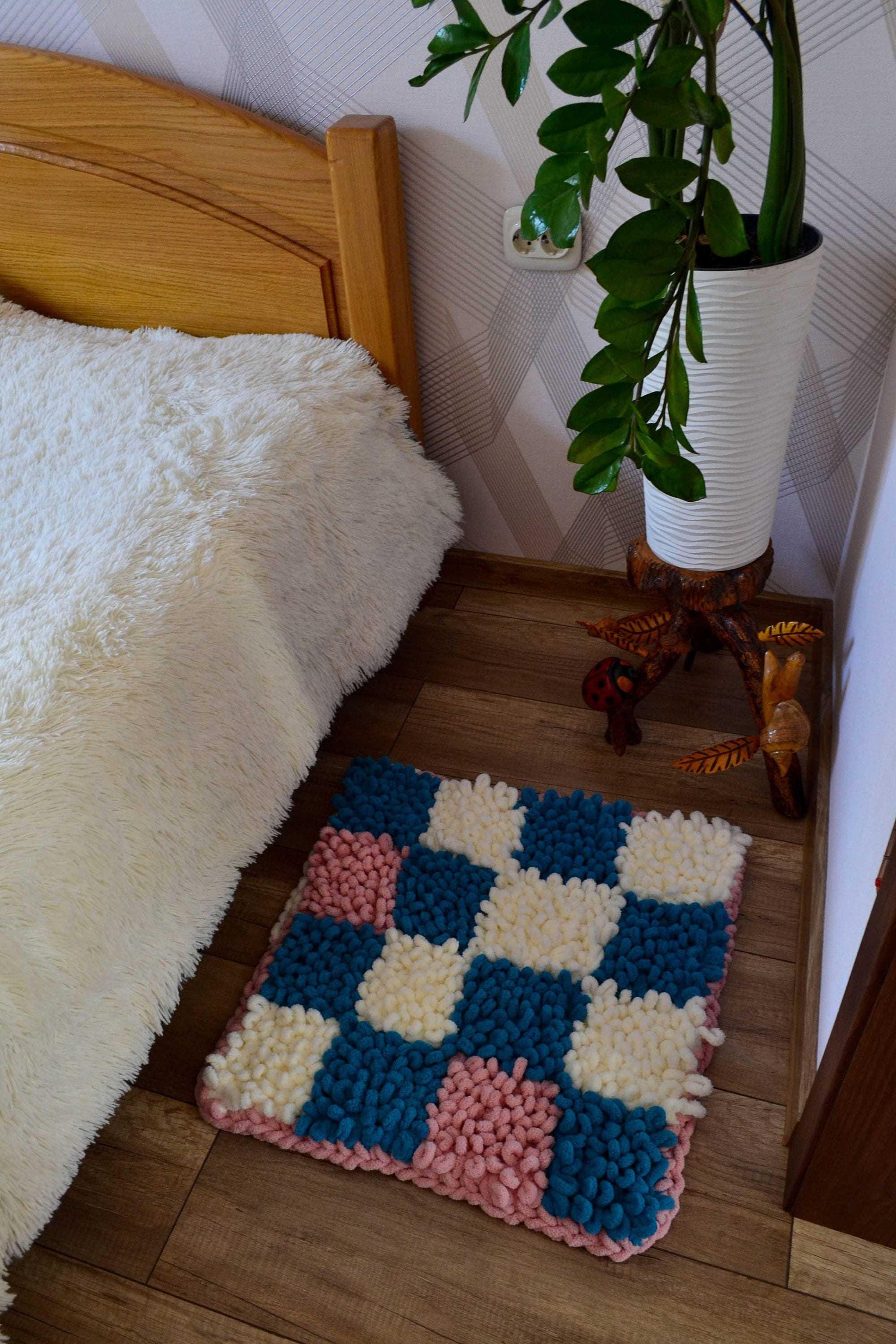 Handmade Checkerboard Accent Rug, Custom Color, Anti-slip - Etsy