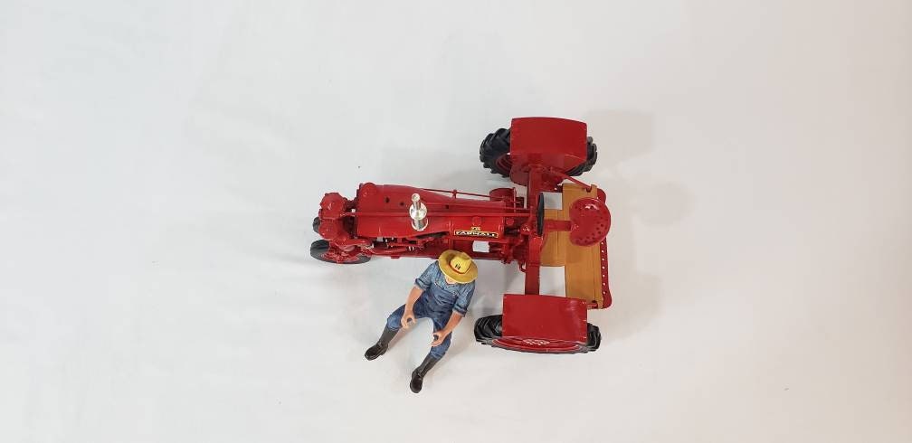 Orion Samuelson Family Farmall Tractor Diecast 1:16 - Etsy