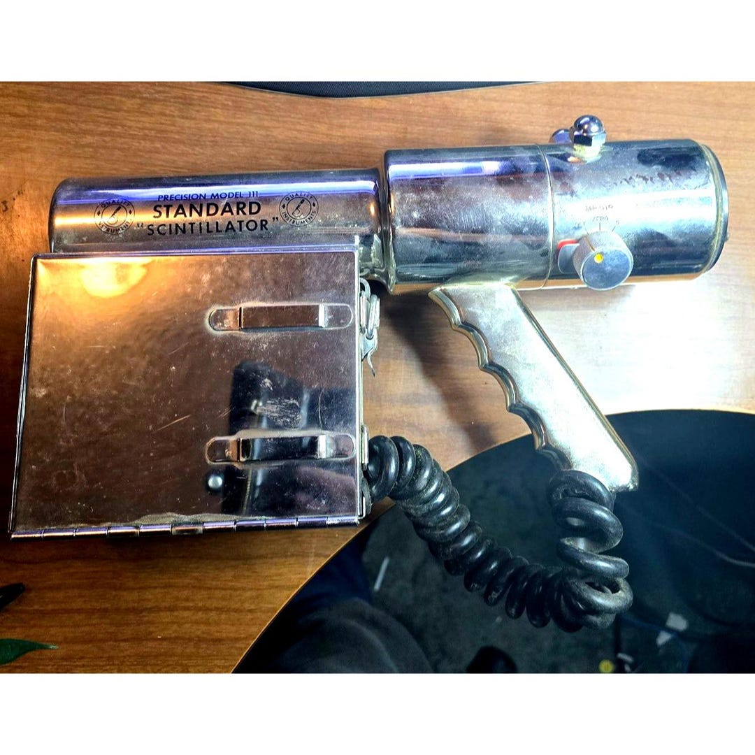 Precision Radiation Instruments Standard Scintillator Model 111 Uranium ...