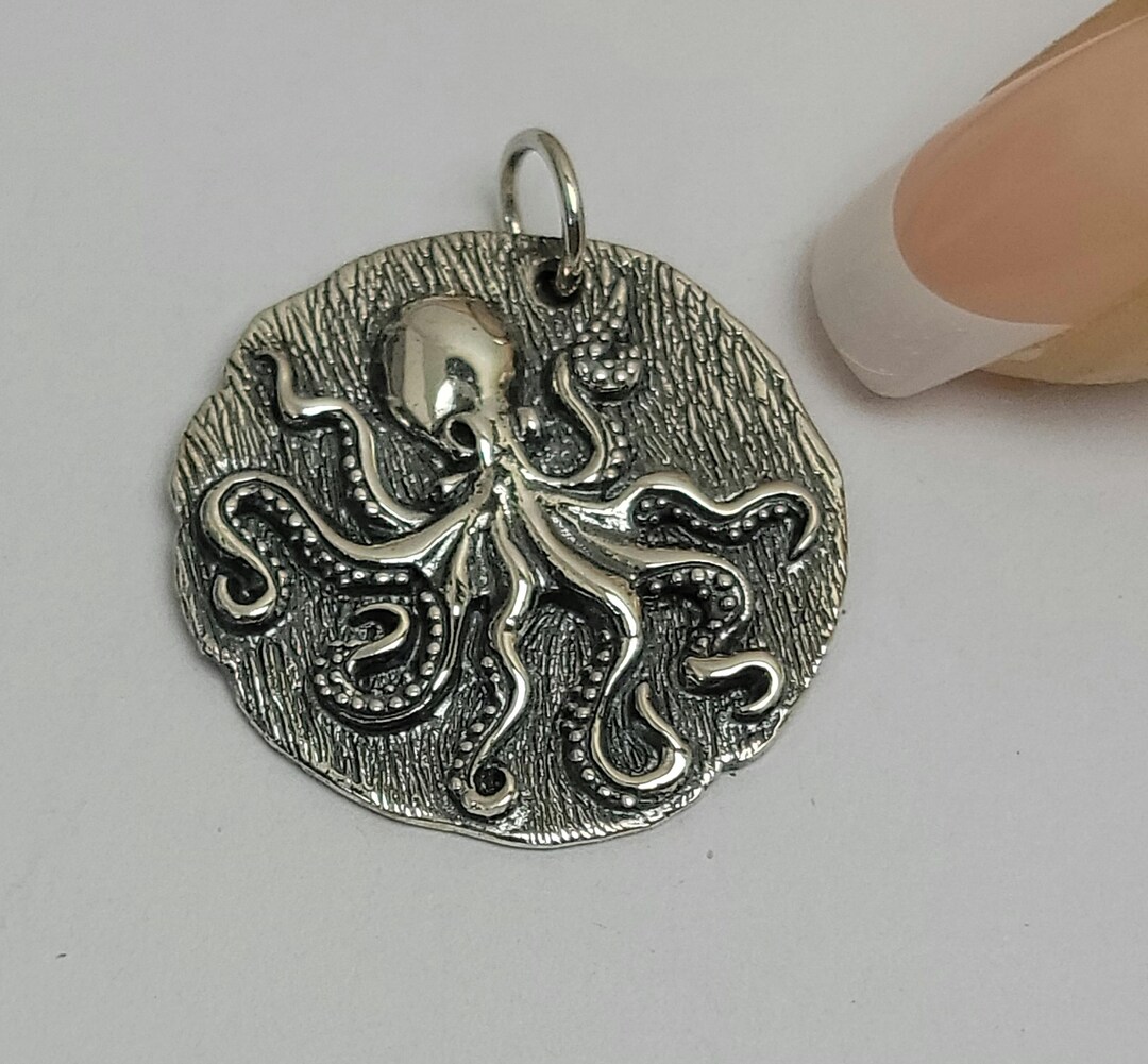 On Sale - Sterling Silver Octopus Coin Pendant - A6428 - Etsy