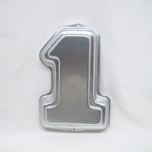 Wilton # 1 Cake Pan # 2105-1194, Number One Shaped Metal Mold - Etsy