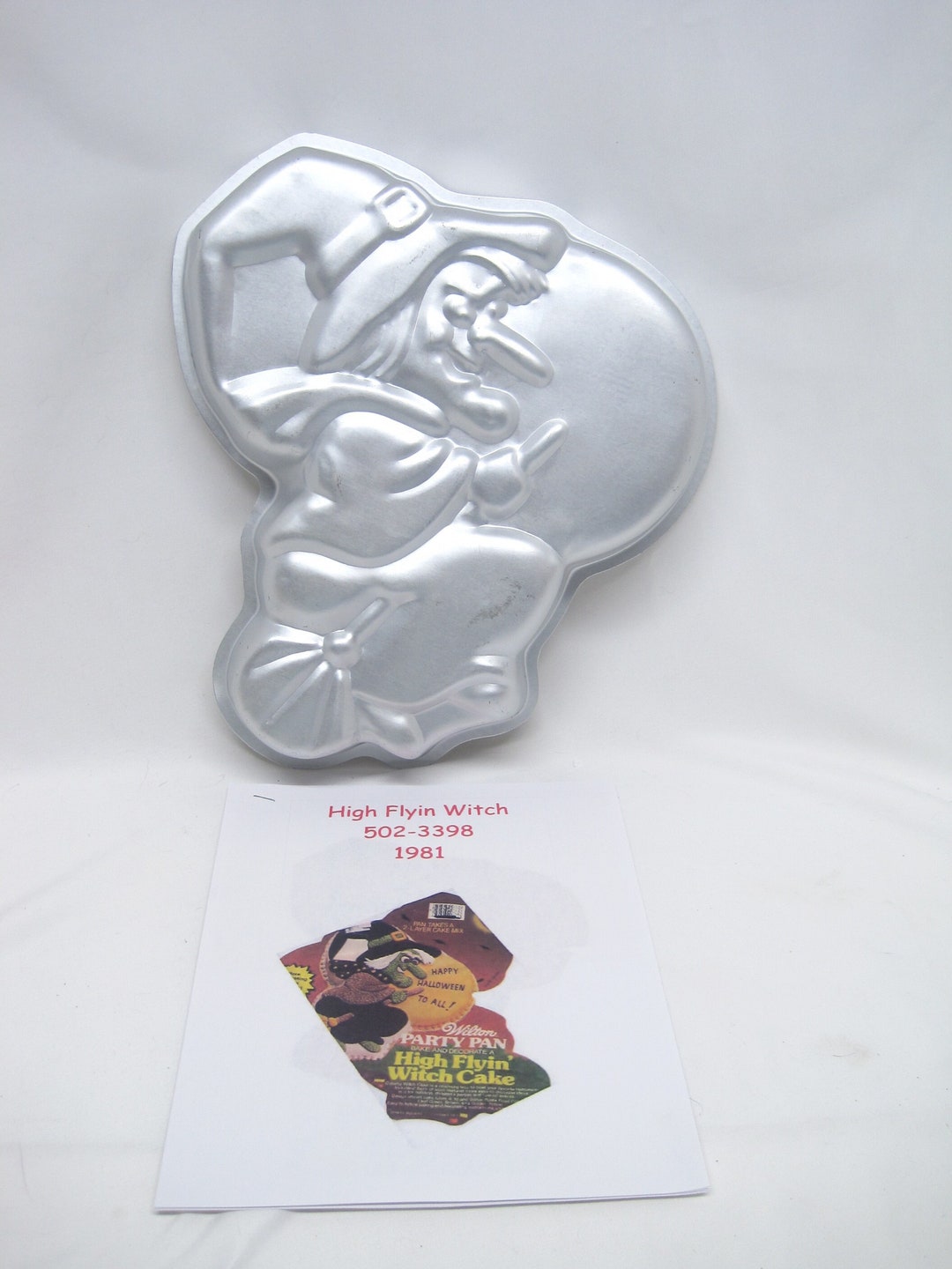 Wilton High Flyin' Witch/pilgrim/elf Cake Pan 502-3398, Holiday Metal ...