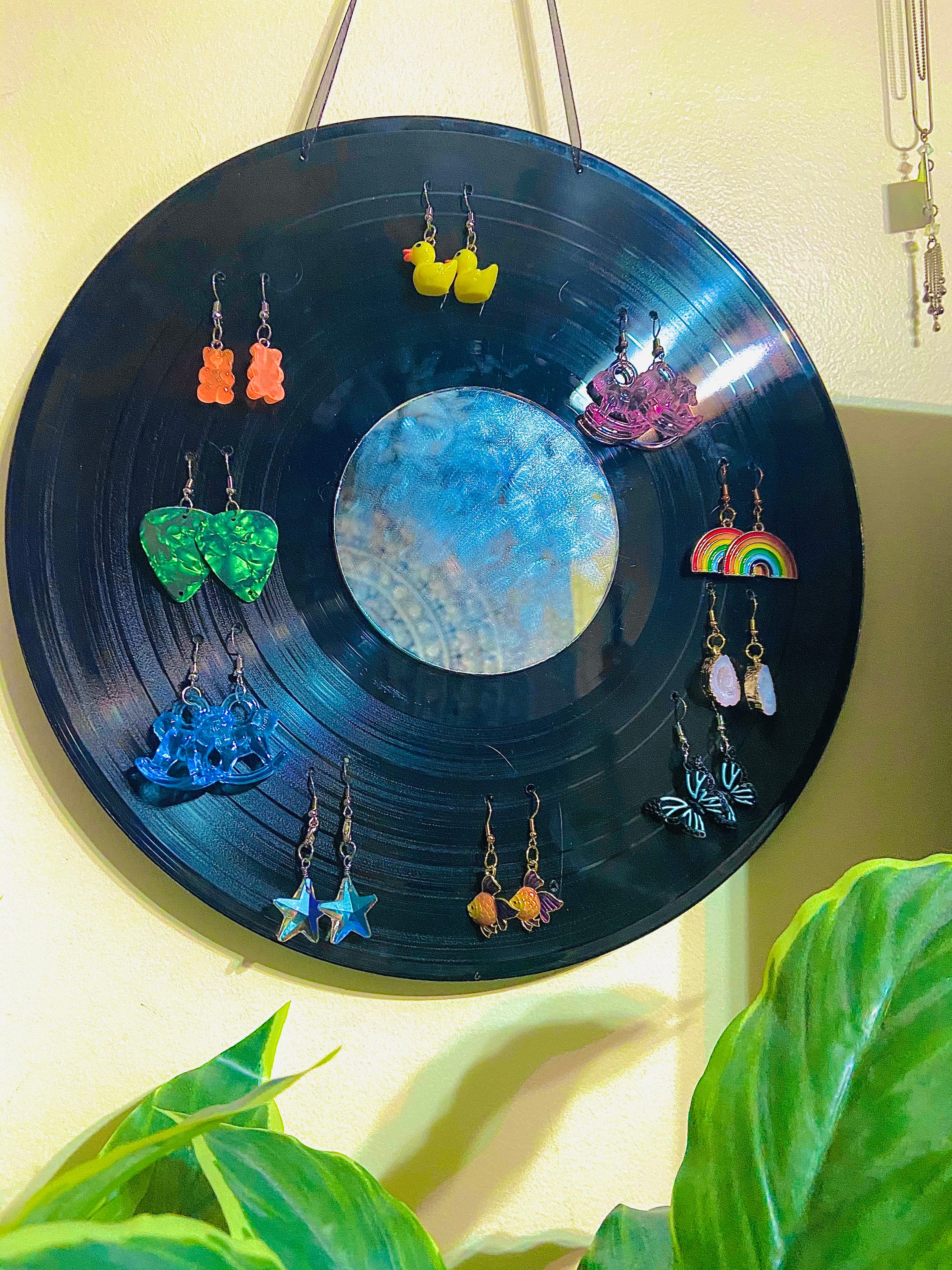 Vinyl Record Earring Display Record Player Room Decor - Etsy