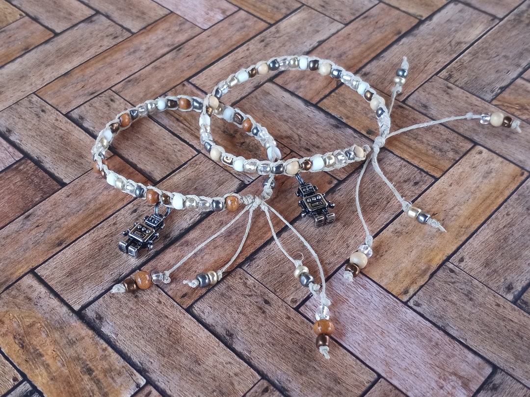 Set of Adjustable Best Friend Robot Charm Hemp Macrame Bracelets Beaded ...