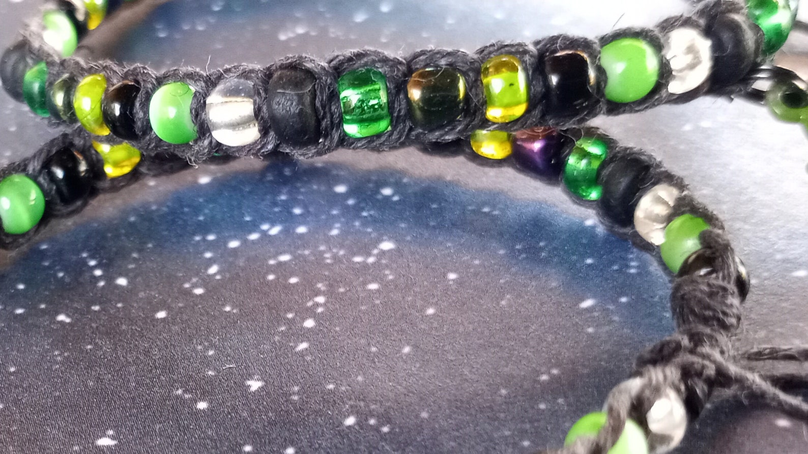 Set of Adjustable Best Friend Green Alien Charm Hemp Macrame Bracelets ...