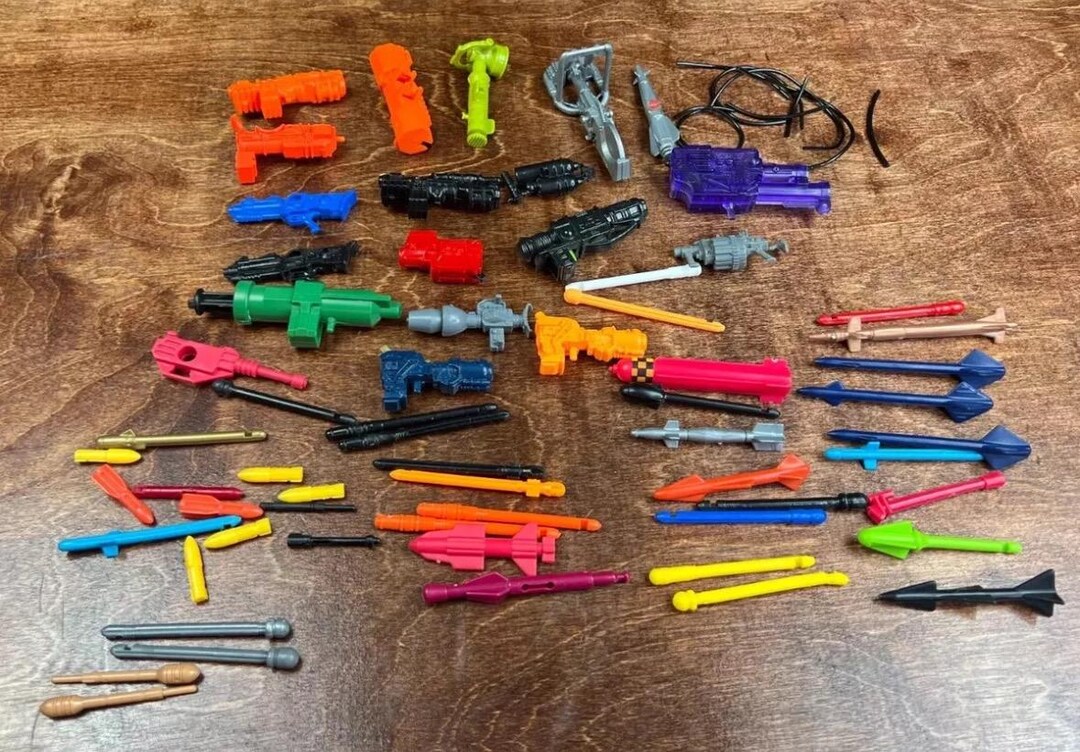 Huge Lot Vintage 1980s GI Joe Action Figure Guns Missiles Bullets ...