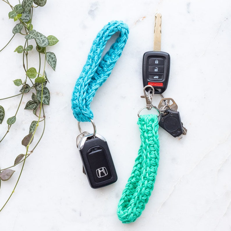 CROCHET PATTERN Keychain Wristlet (printable PDF) | Cotton Wristlet ...