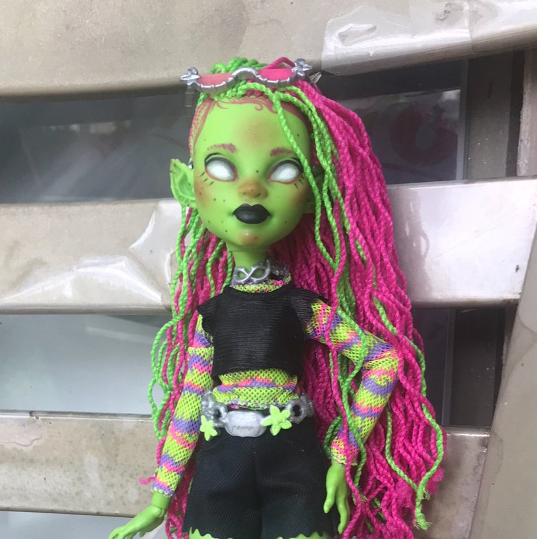 Monster High Venus Mcflytrap OOAK Custom Doll G3 - Etsy