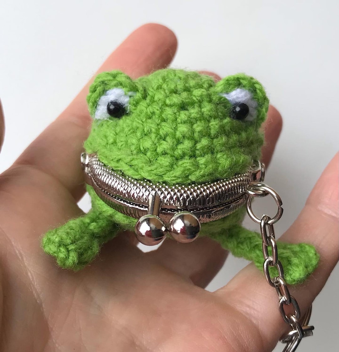 Crochet Frog Coin Purse PATTERN. Green Frog Wallet Keychain Crochet ...
