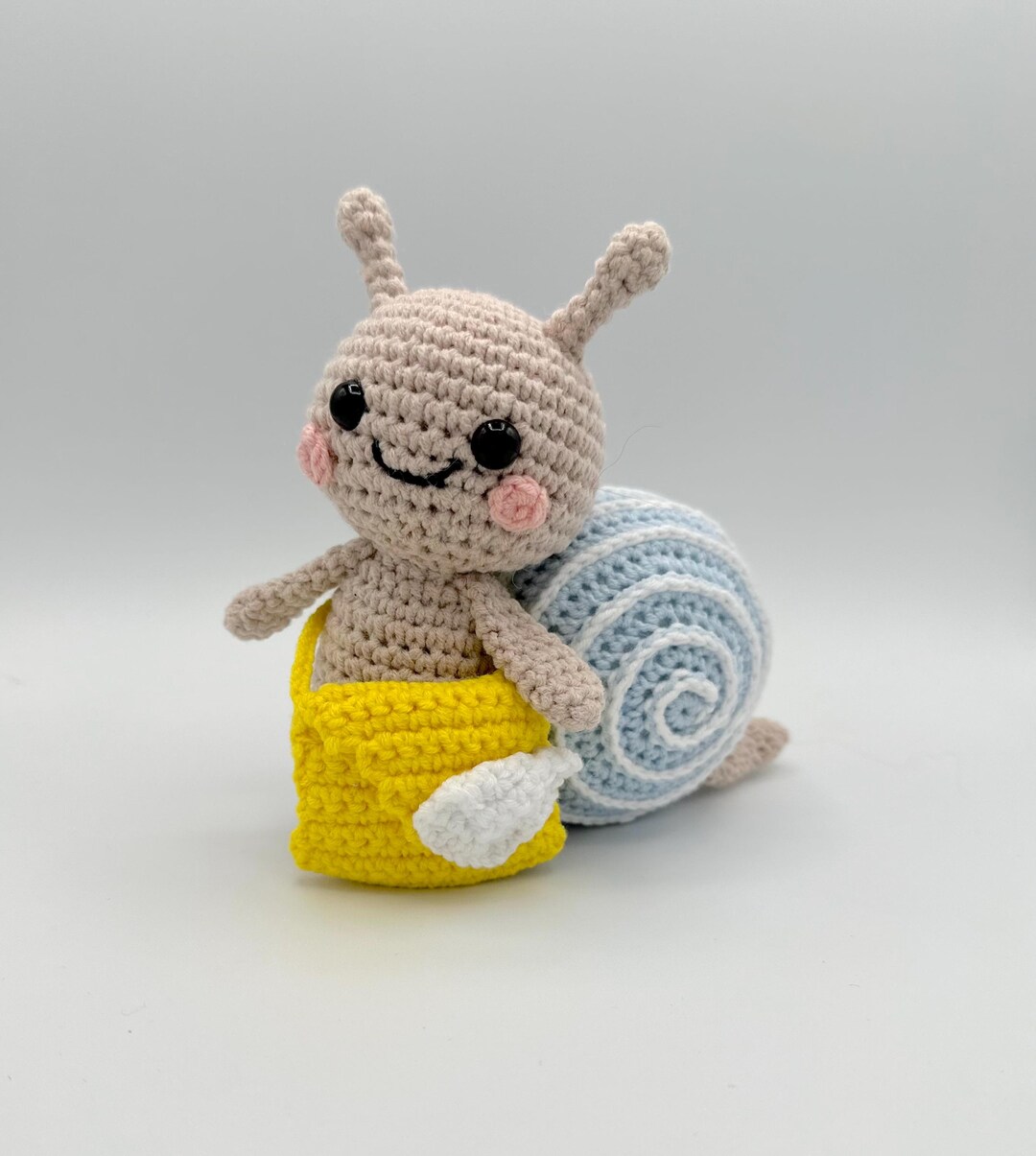 Snail Postman Crochet Pattern – Cute Amigurumi Snail With Bag and ...