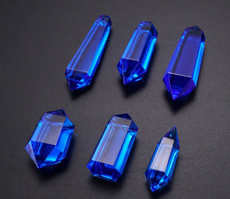 Silicon Mold - Triangle Cone Resin Silicone Mold - Epoxy Charms Pendant ...