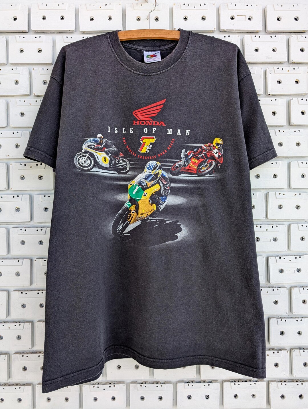 Vintage 2004 Isle of Man TT T-shirt Motorcycle Racing Event Merch Tee ...