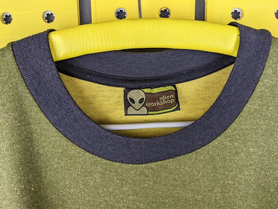 Vintage 1996 Alien Workshop T-Shirt Skateboarding Com… - Gem